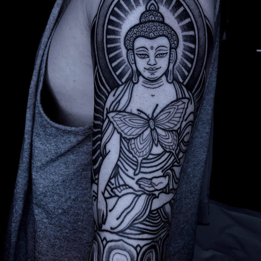 Savannah Colleen creates a genre of tattooing entirely her own
